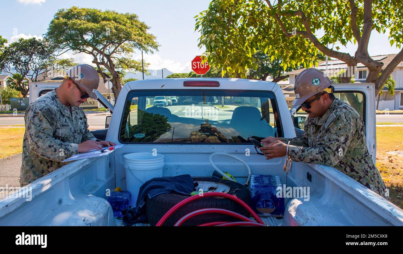 U s navy utilitiesman 2nd class hi-res stock photography and images - Alamy