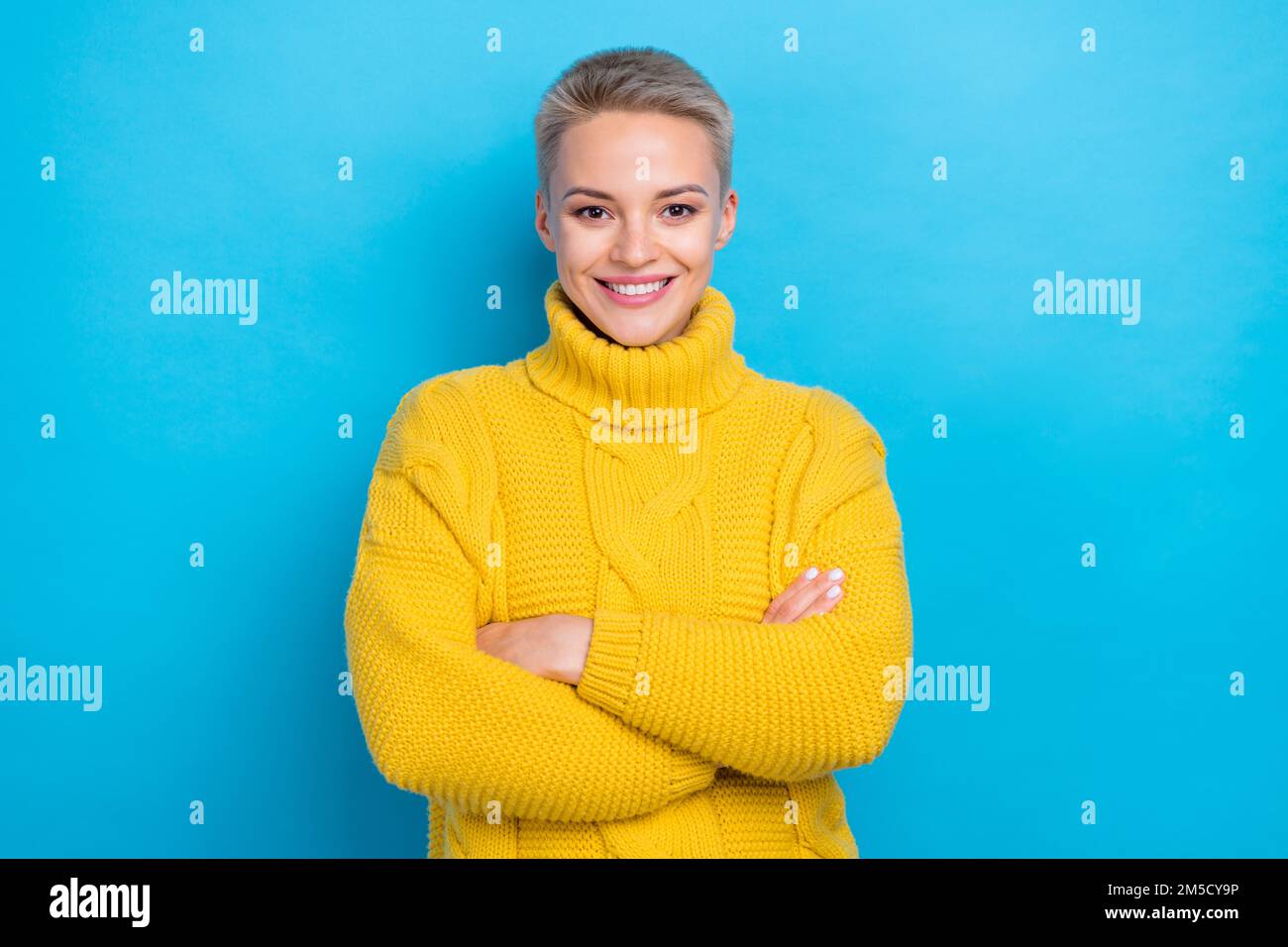 Photo of stunning successful lady wear cozy yellow stylish clothes arm ...