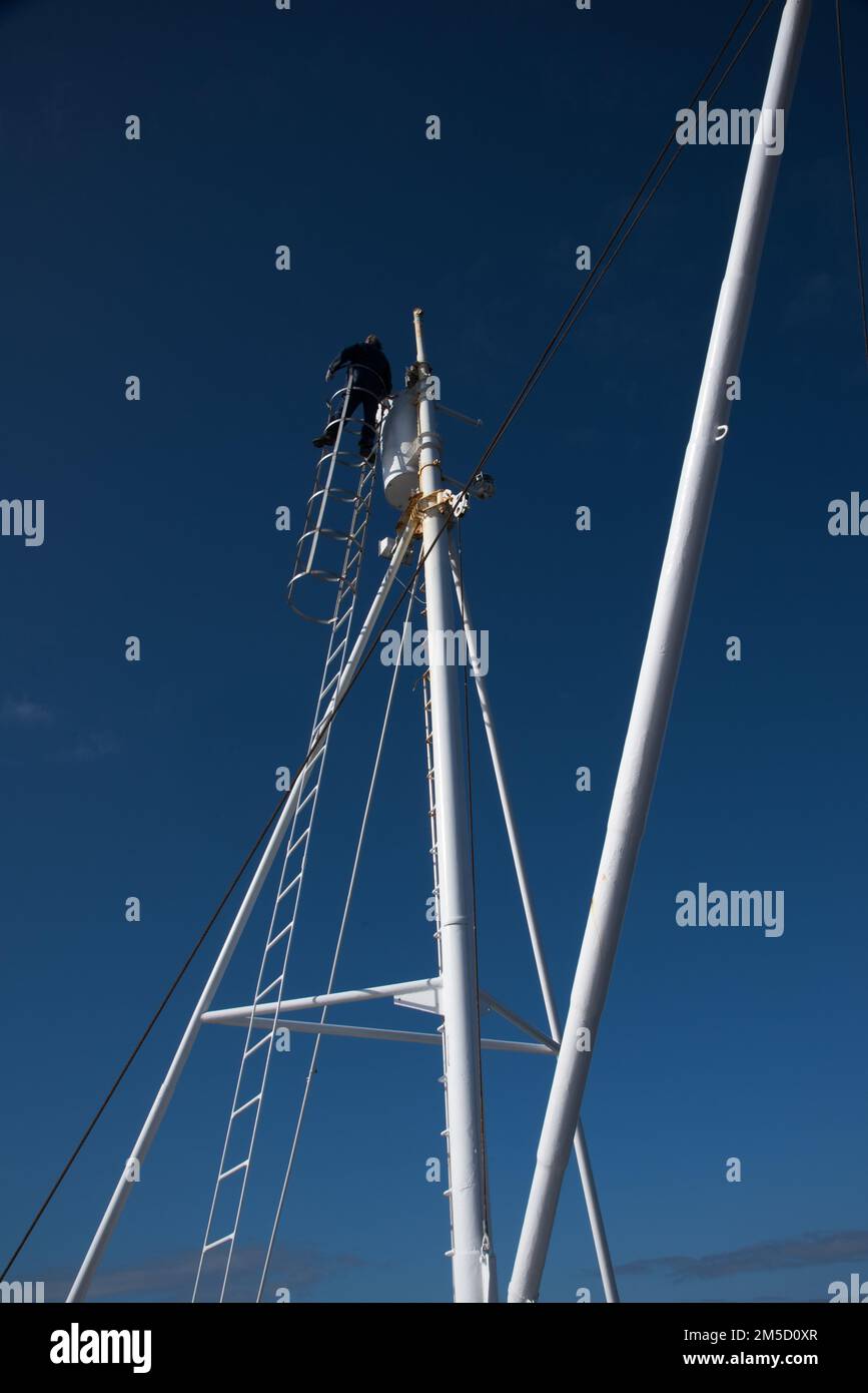 Crow's nest lookout hi-res stock photography and images - Alamy