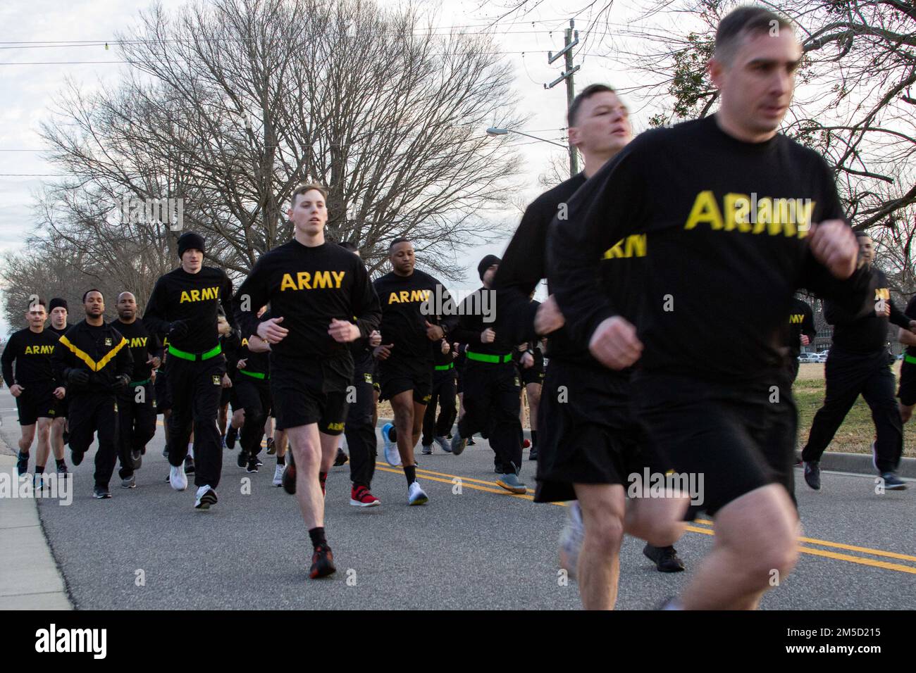 U.S. Army Soldiers test their strength and endurance by completing the ...