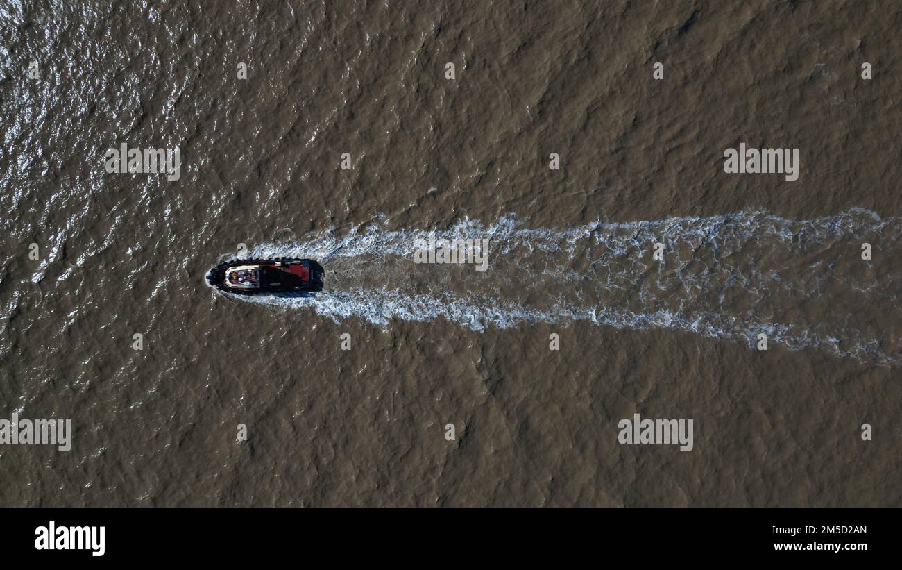 Aerial boat speeding on water hi-res stock photography and images - Alamy