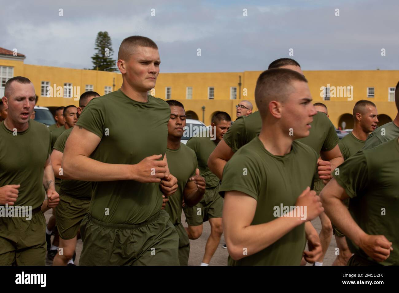 1st recruit training battalion hi-res stock photography and images - Alamy