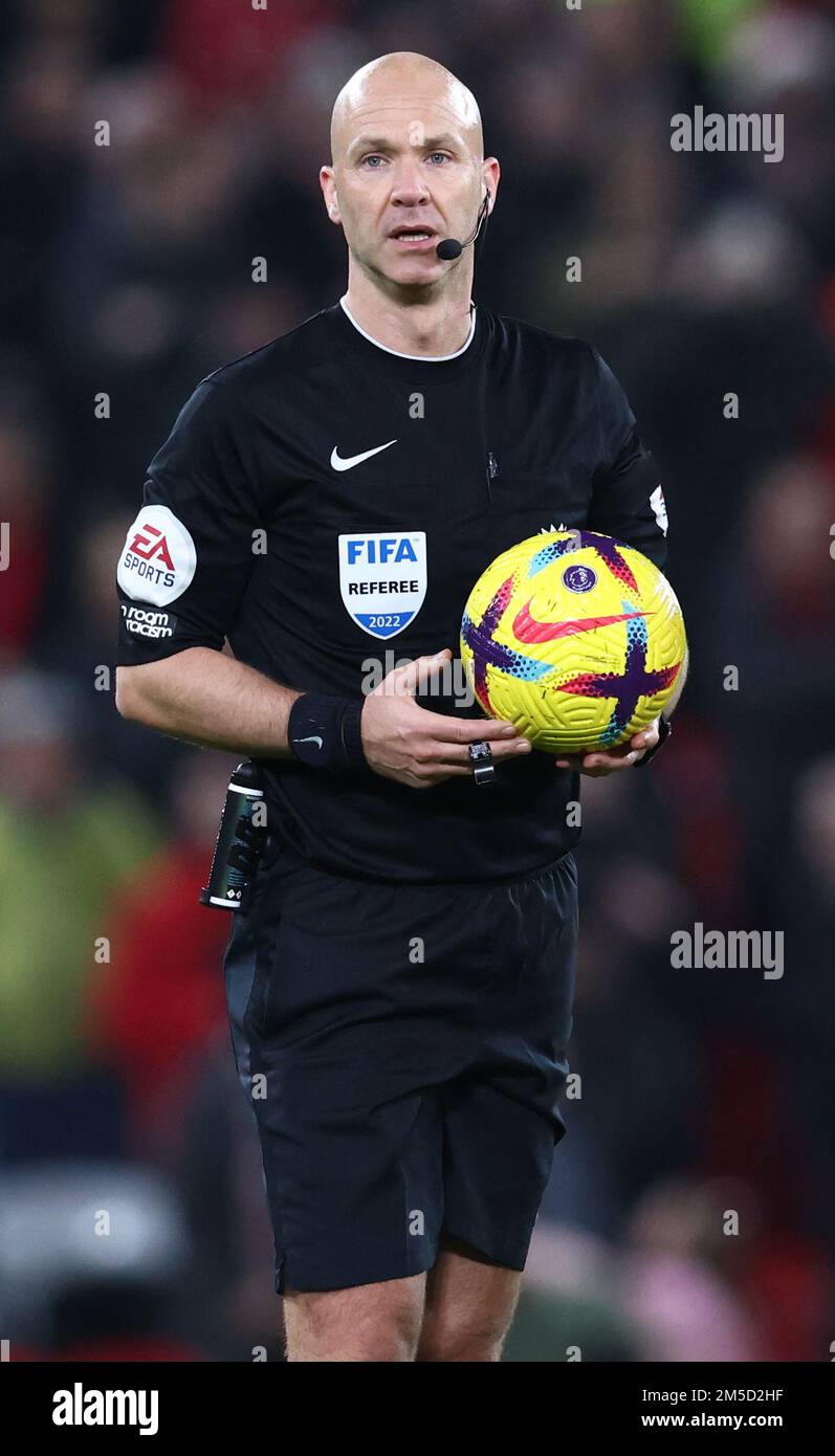 Old referee hi-res stock photography and images - Alamy