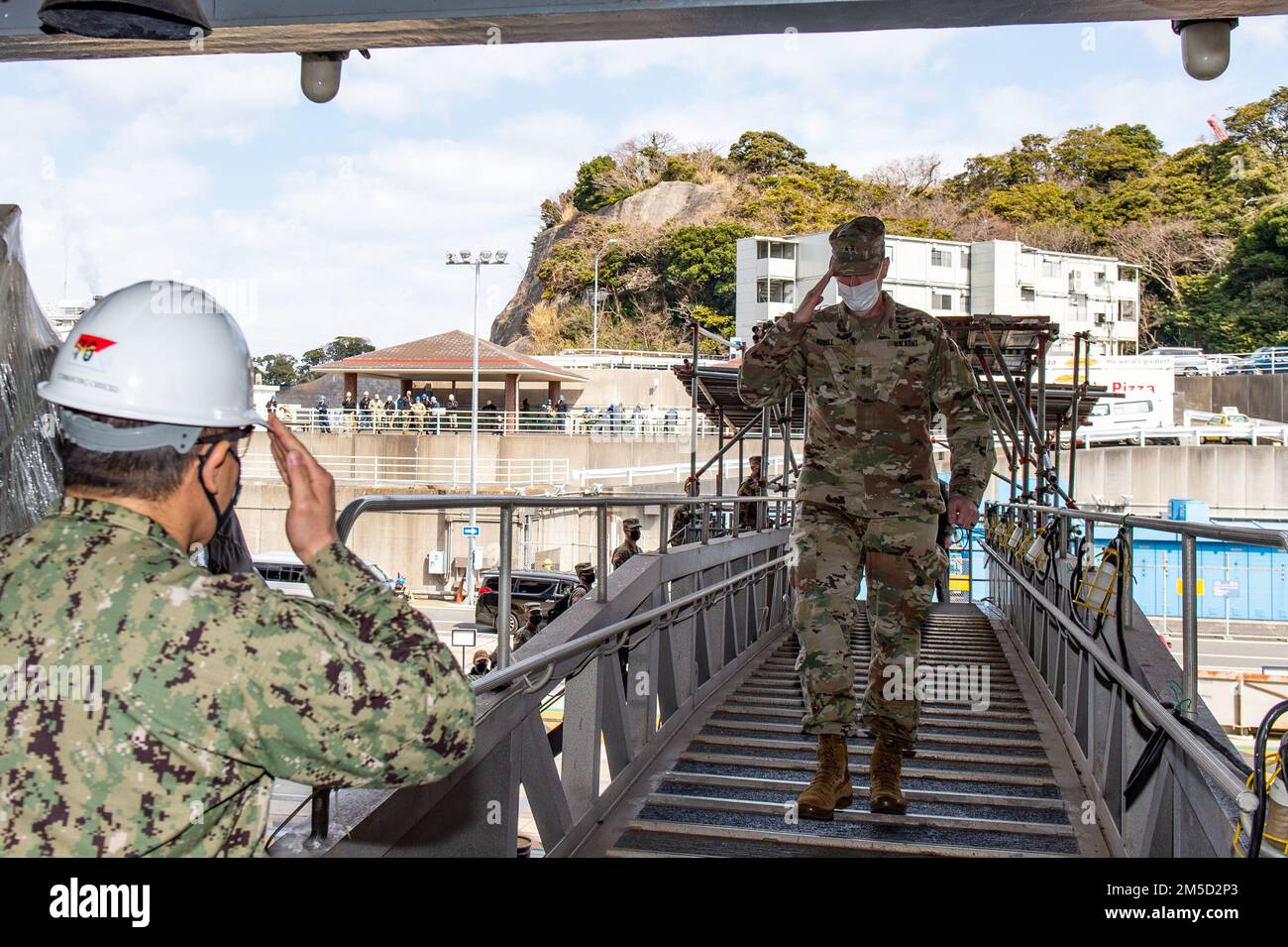 U s army officer meets hi-res stock photography and images - Alamy