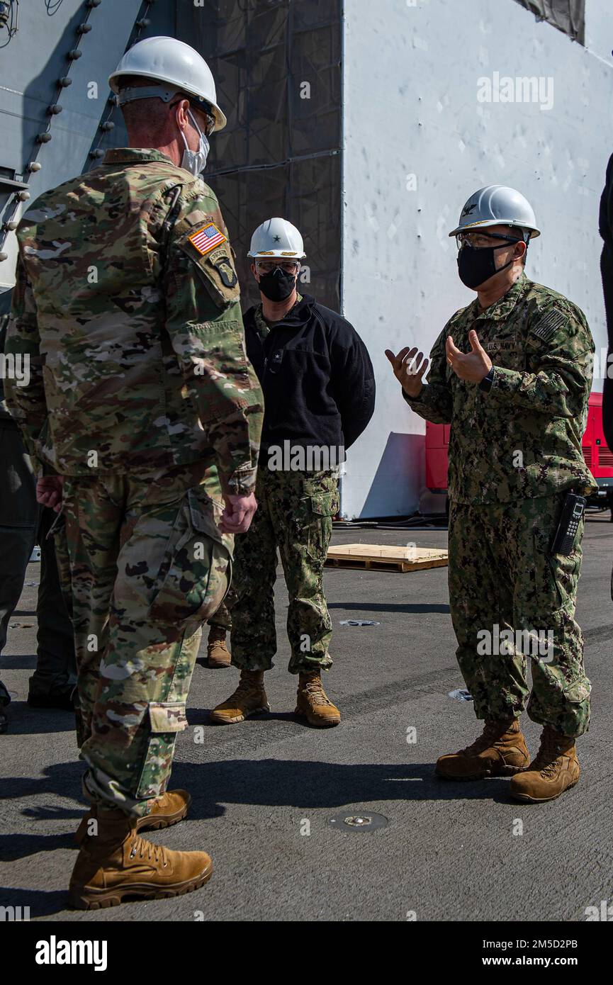 220304-N-SI601-1069 YOKOSUKA, Japan (March 4, 2022) Capt. Fred ...