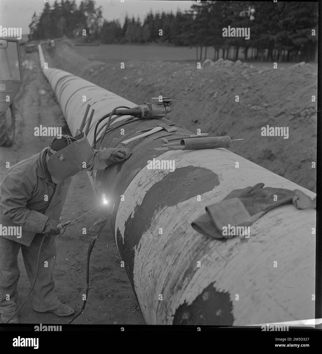***JUNE 9, 1972, FILE PHOTO*** Construction of a long-distance transit ...