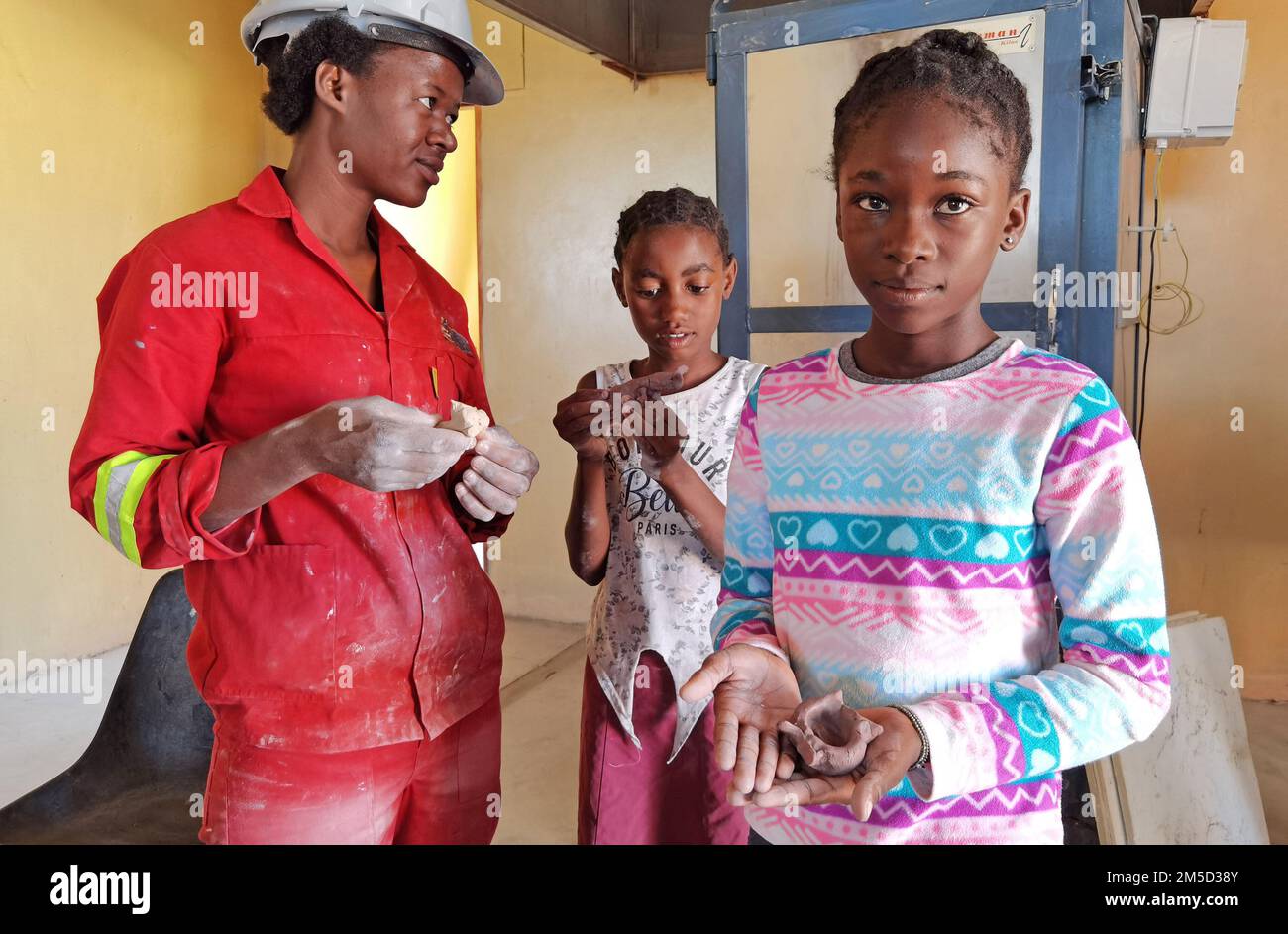 Ondangwa. 20th Dec, 2022. Jacobina Nangula (1st L) teaches as children ...