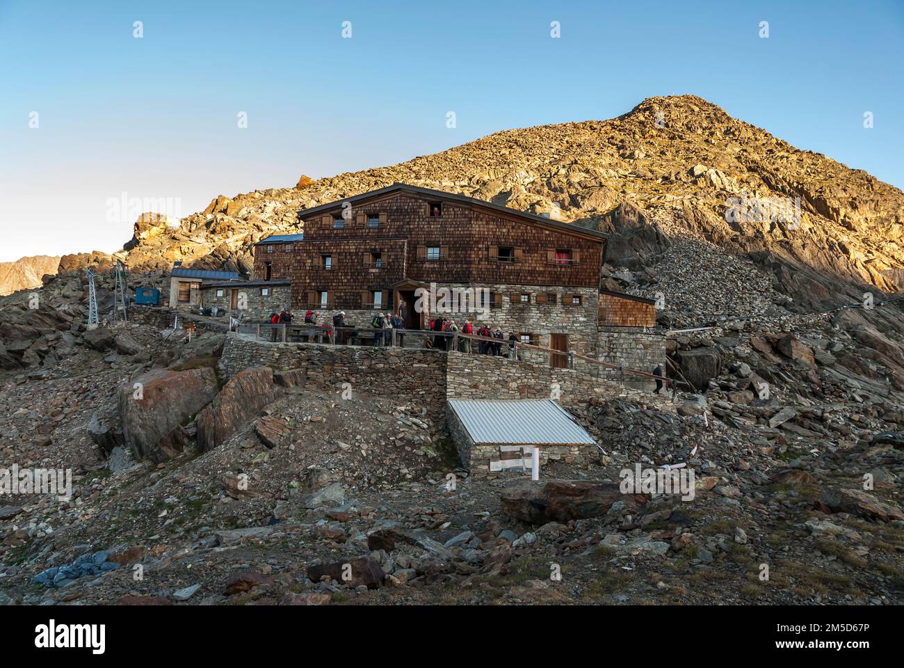 Similaun hut mountain refuge hi-res stock photography and images - Alamy