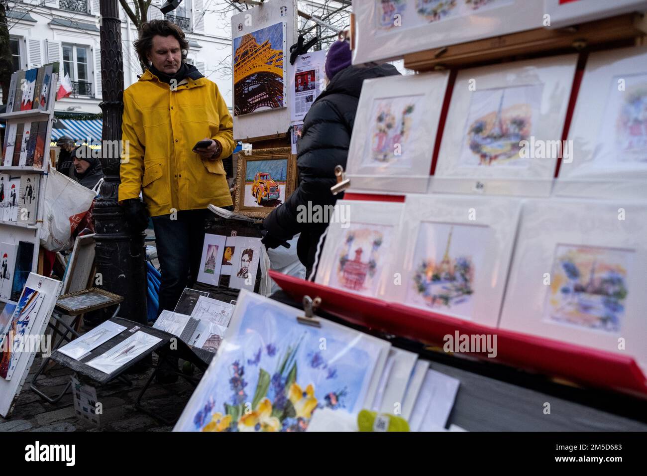 France, Paris, 2021-12-04. Illustration of tourism and daily life in ...