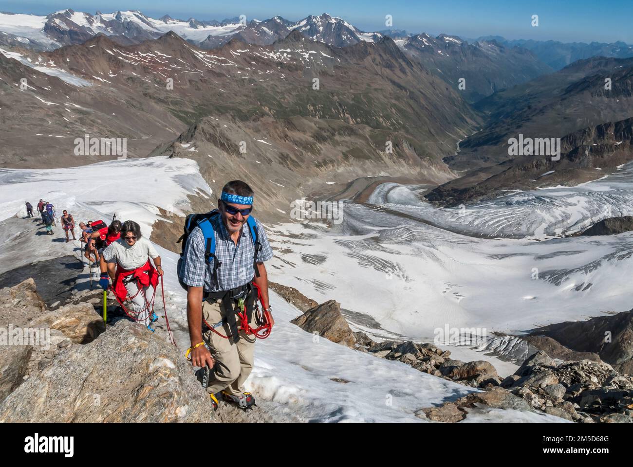 Similaun hut mountain refuge hi-res stock photography and images - Alamy