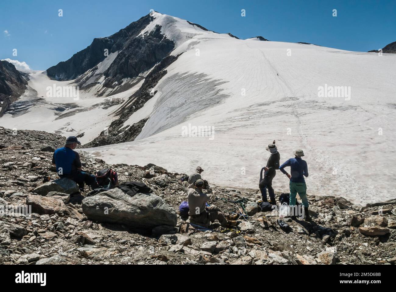 Martin busch hut mountain refuge hi-res stock photography and images ...