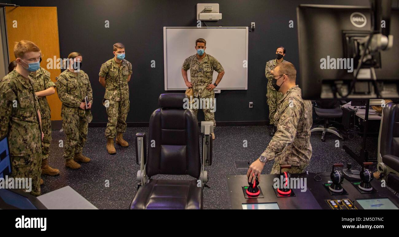 Littoral combat ship training facility hi-res stock photography and ...