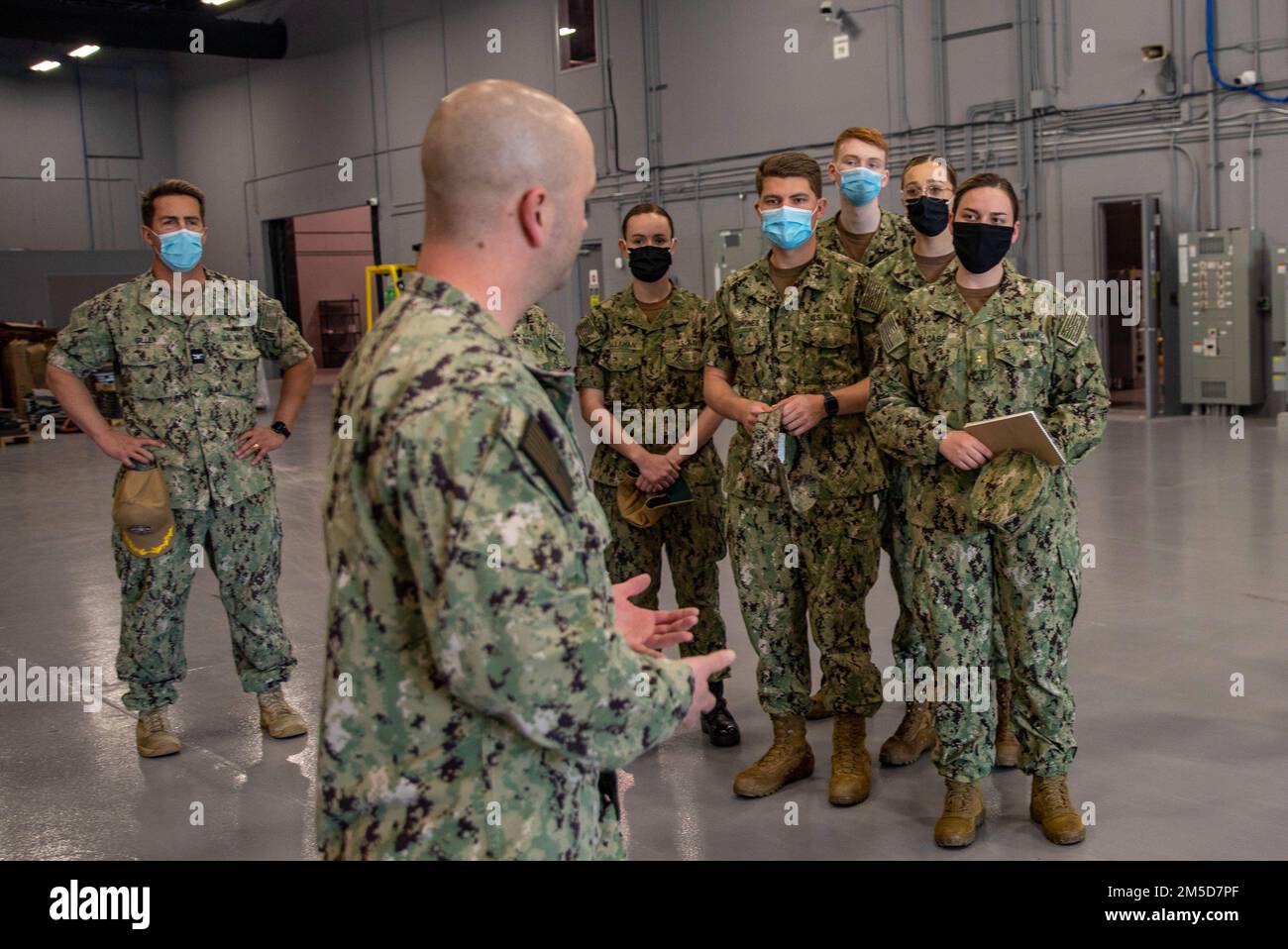 Littoral combat ship training facility hi-res stock photography and ...