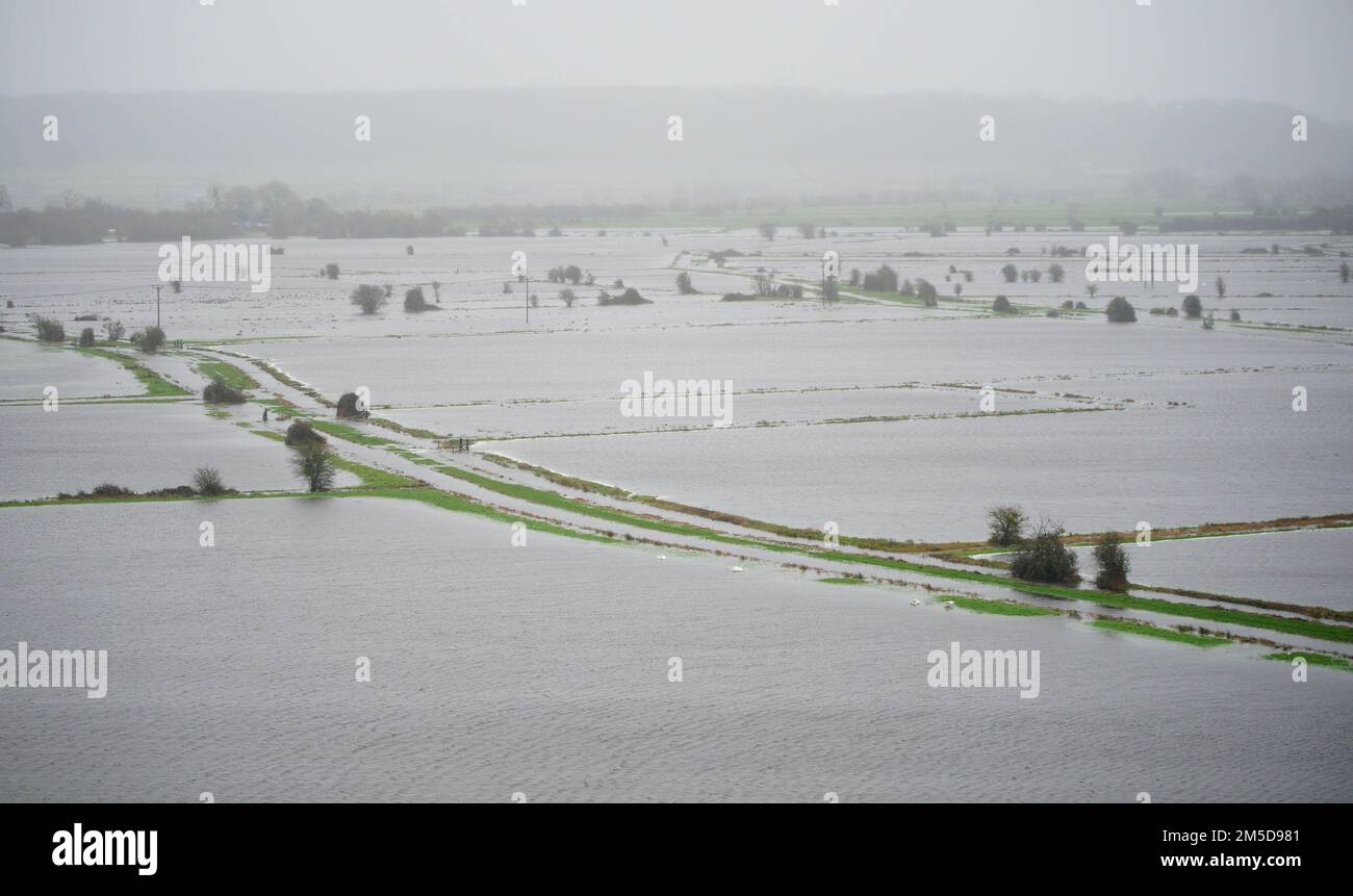 Flooded fields by the River Parrett at Somerset Levels near Bridgwater ...