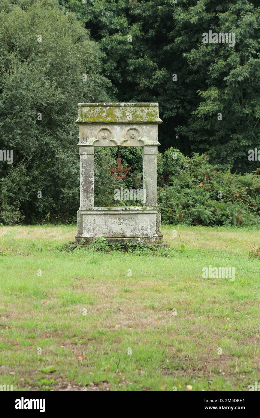 Waterwell near the Forteresse de Largoet and moat, Elven, Morbihan ...