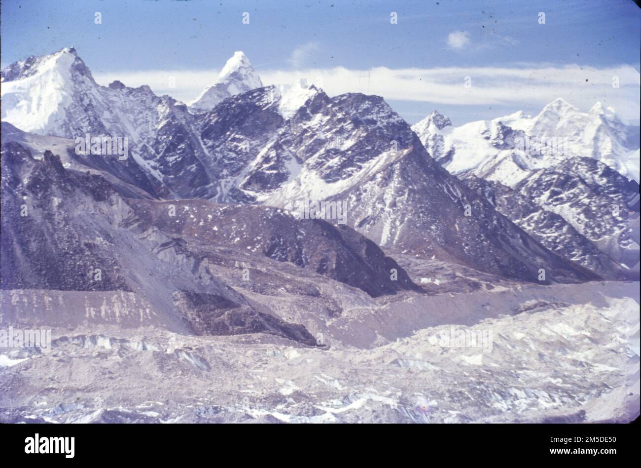 Nr mount everest hi-res stock photography and images - Alamy