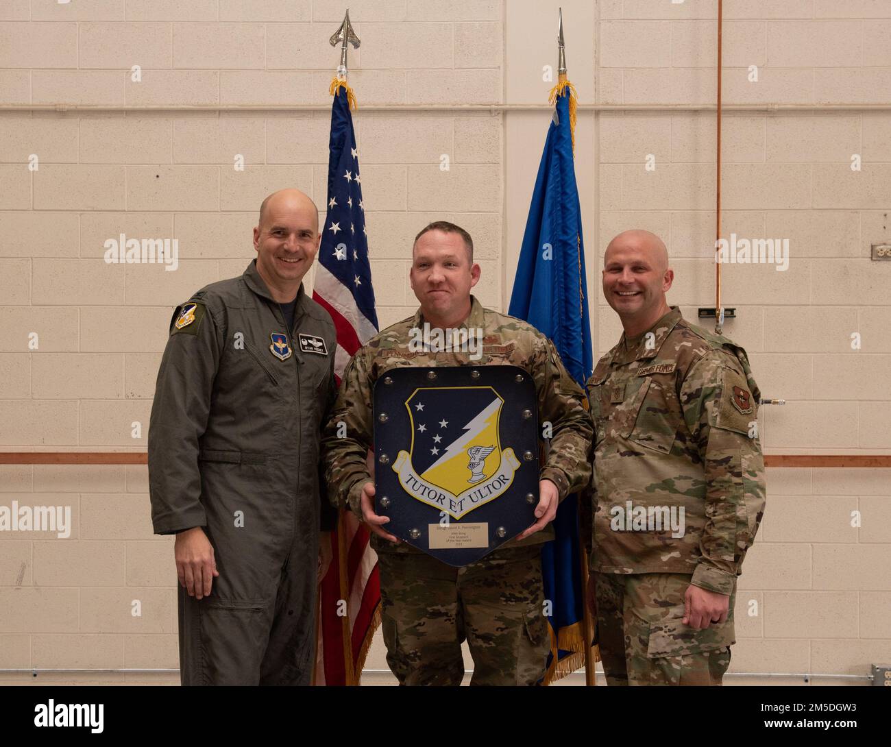 Senior Master Sgt. David Pennington, annual award winner, accepts the ...