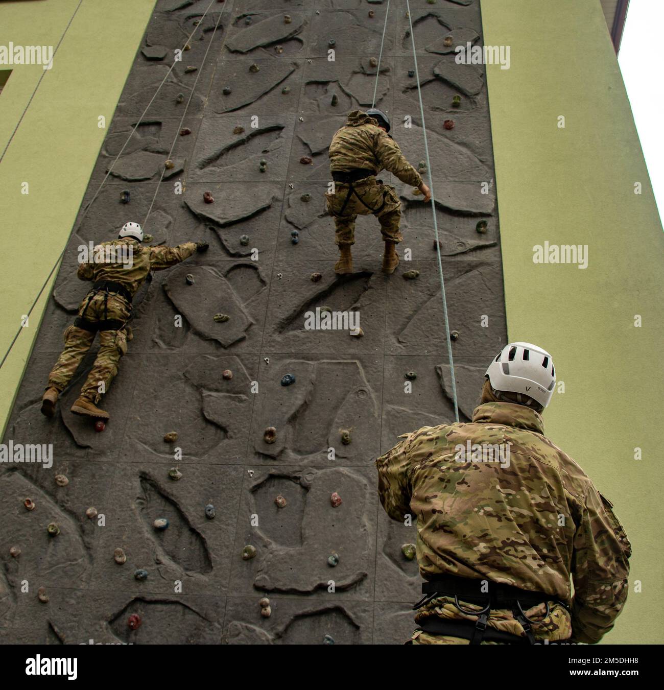 Paratroopers assigned to the 3rd Brigade Combat Team, 82nd Airborne ...