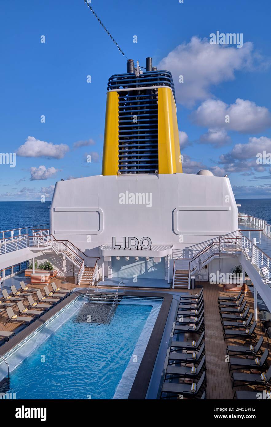 Saga 'Spirit of Discovery' at sea Stock Photo - Alamy