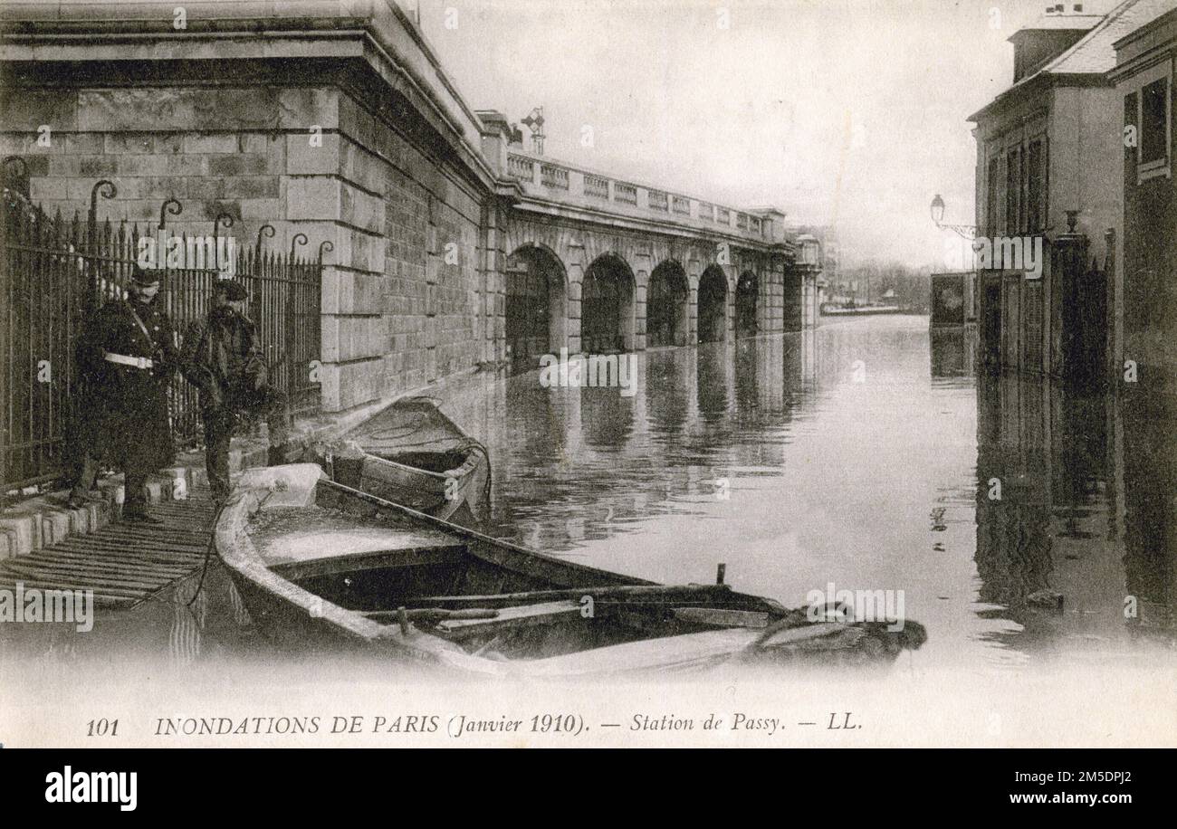 Flood in Paris 1910 - Inondations de Paris en janvier 1910 - crue de la ...