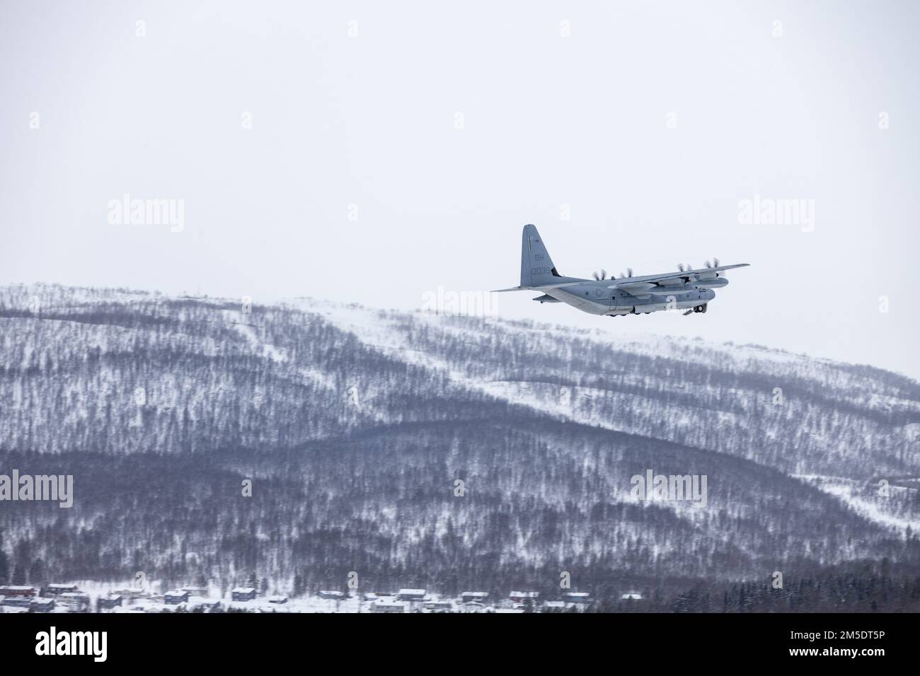 U.S. Marines with Marine Aerial Refueler Transport Squadron 252, 2d ...