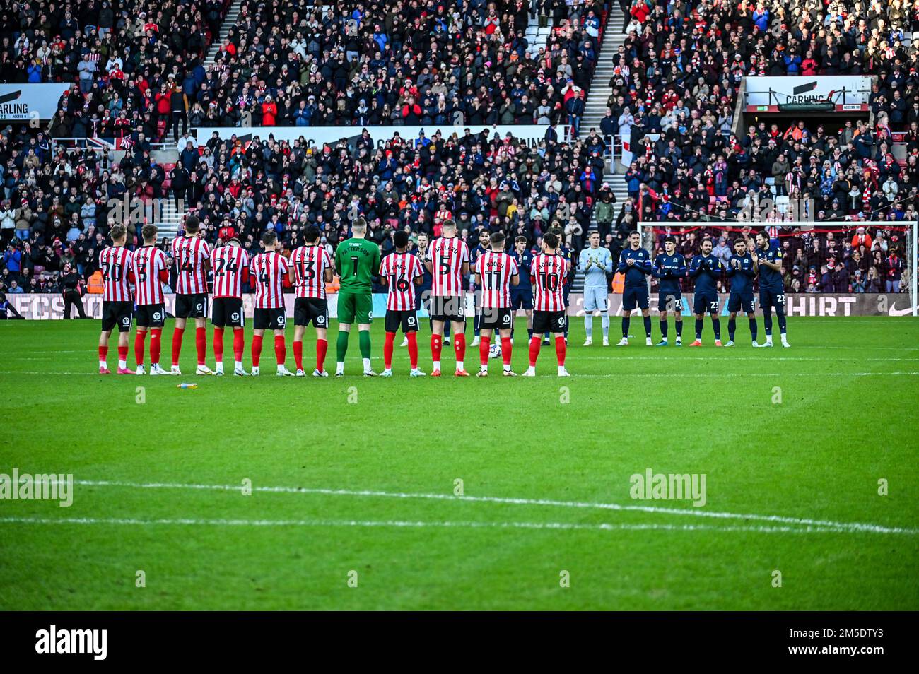 Sunderland AFC and Blackburn Rovers players lead a minutes applause in ...