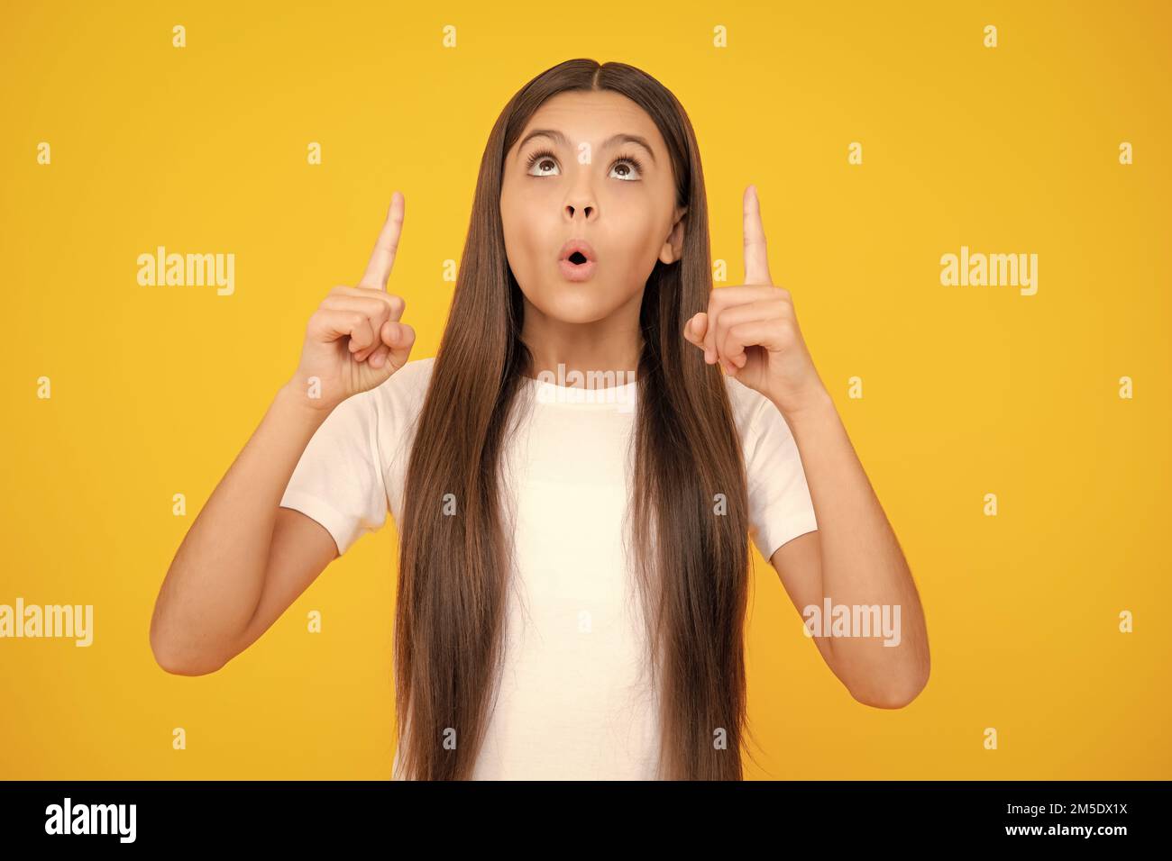 Amazed surprised emotions of young teenager girl. Impressed teenage ...