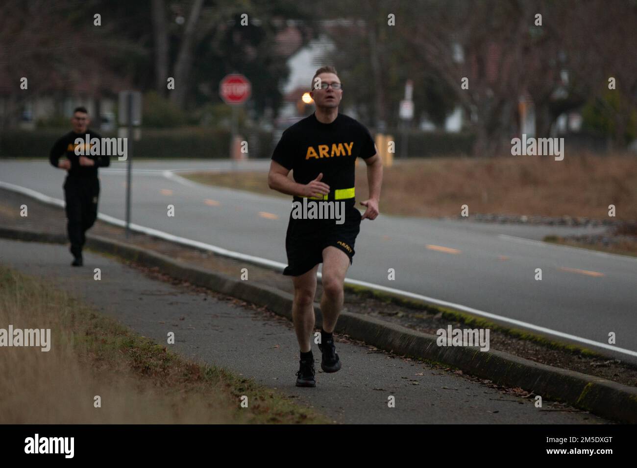 U.S. Army Soldiers with the Washington National Guard conduct an Army ...