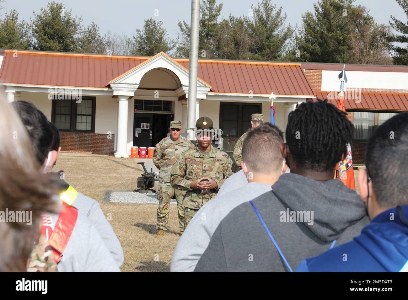 Drill sergeant sgt 1st class hi-res stock photography and images - Alamy