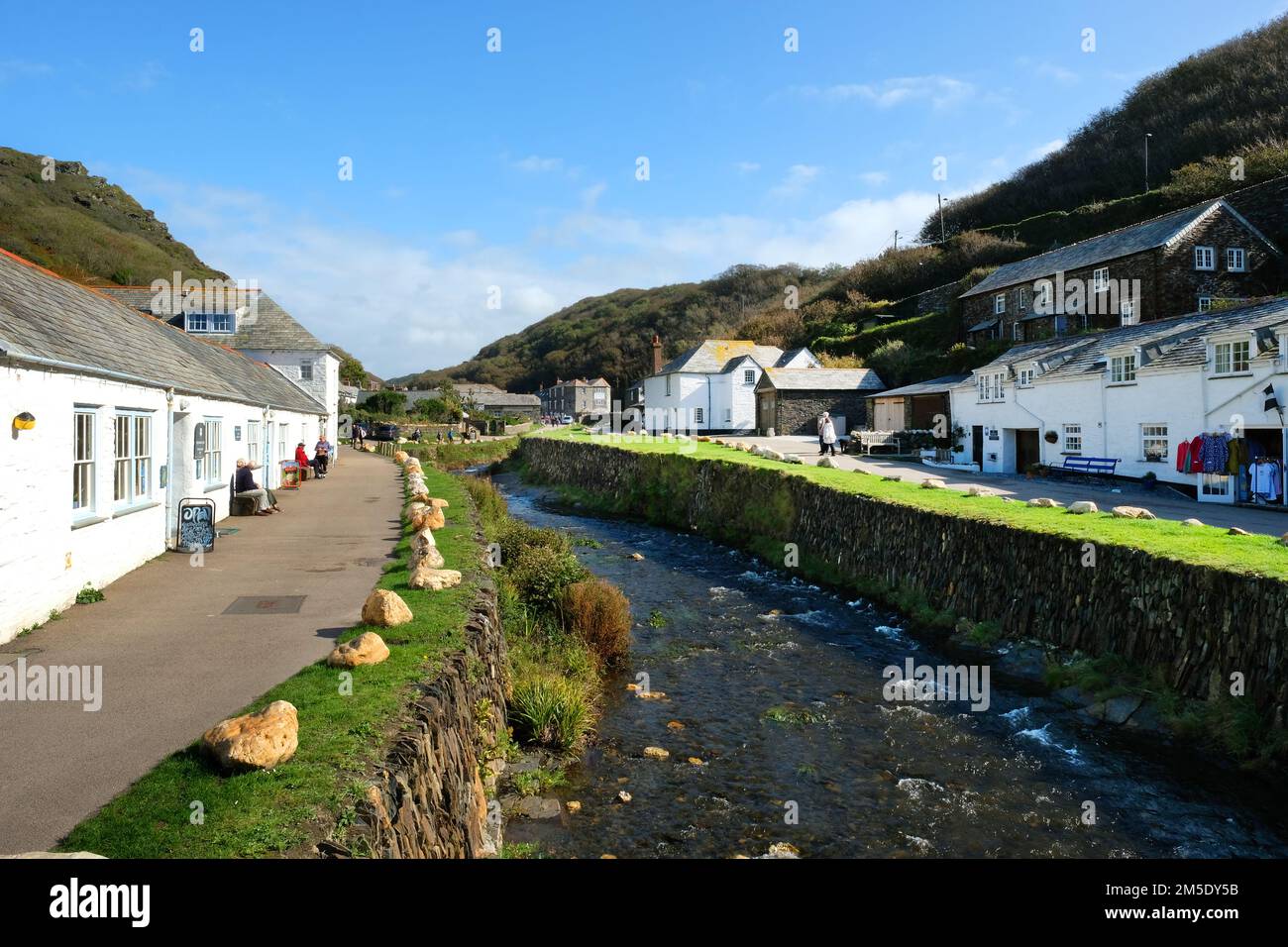 The River Valency flowing through the village of Boscastle, Cornwall ...