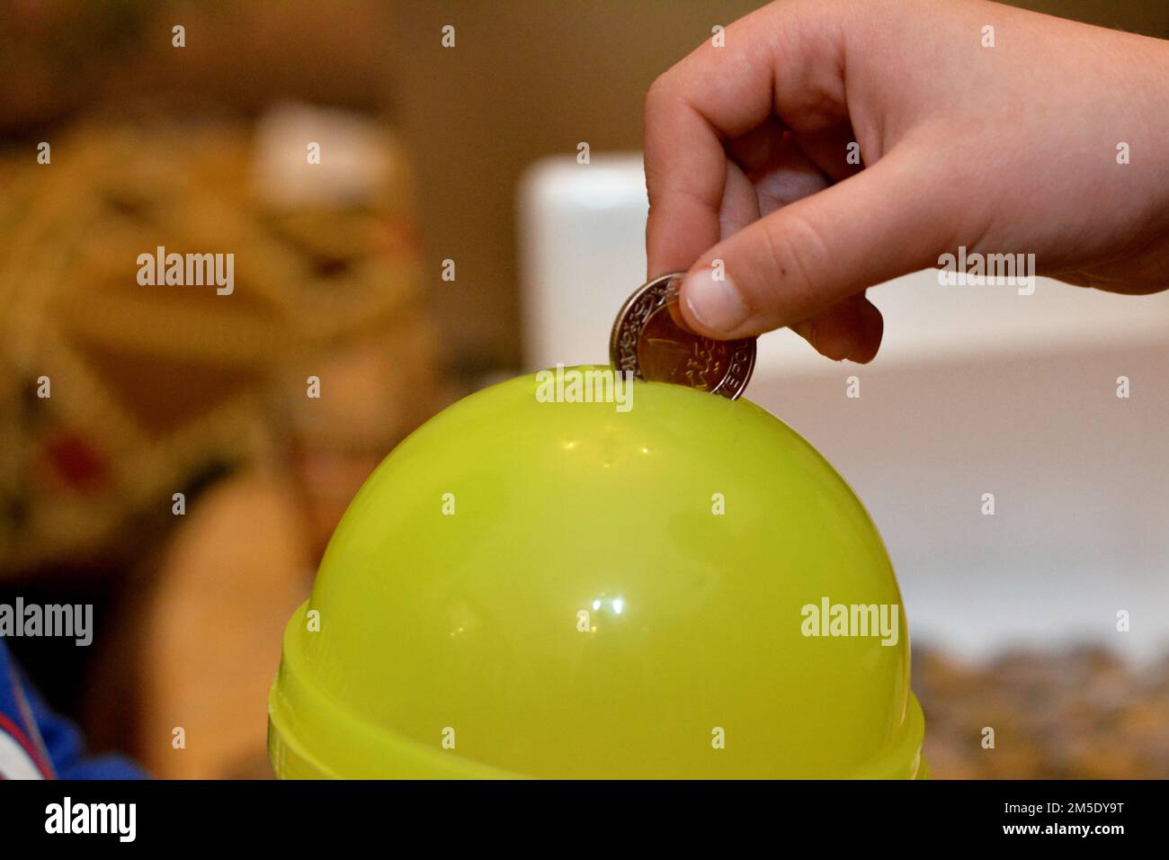 Coin collecting bank hi-res stock photography and images - Alamy