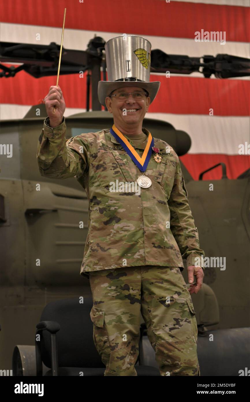 Chief Warrant Officer 5 Jeff Burkhardt retires from the Washington Army ...