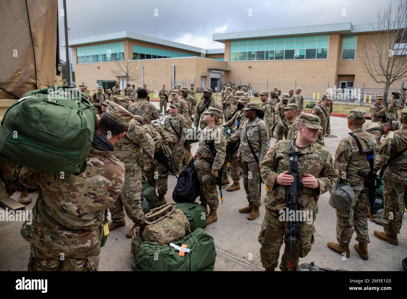 U.S. Army Reserve Soldiers from 348th Transportation Battalion held a ...