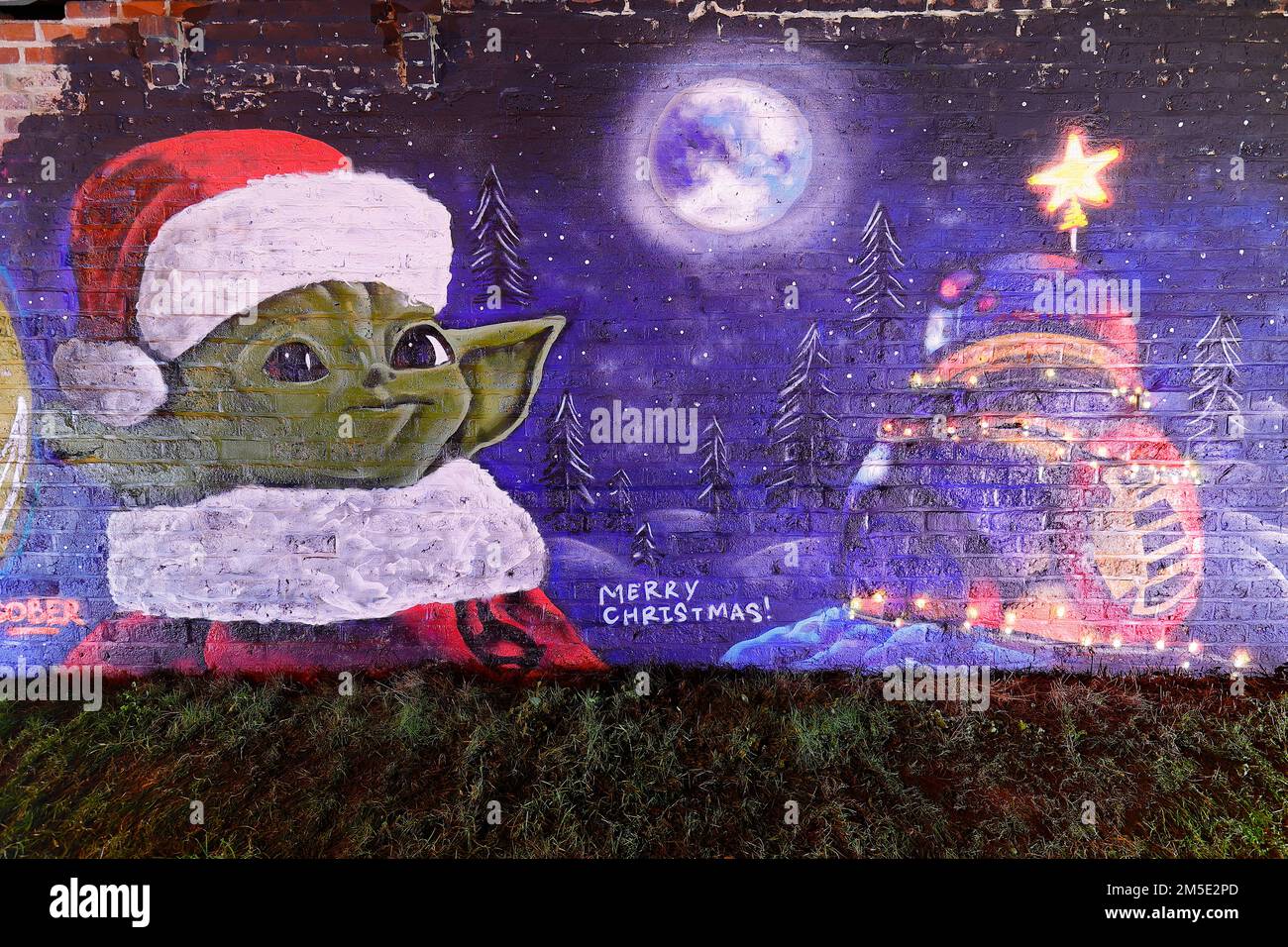Star Wars mural featuring Yoda in Santa Hat & BB8 with Christmas lights ...