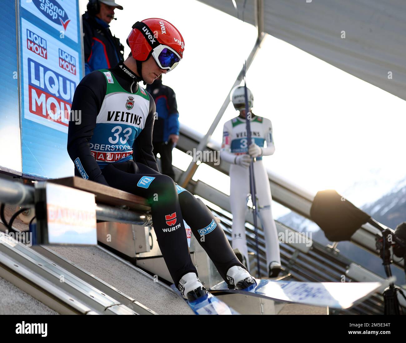 Oberstdorf, Germany. 28th Dec, 2022. Nordic skiing/ski jumping, World ...