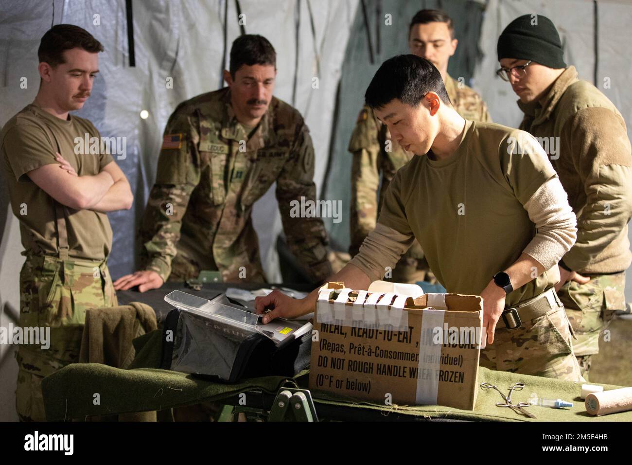 Chest wound hi-res stock photography and images - Alamy