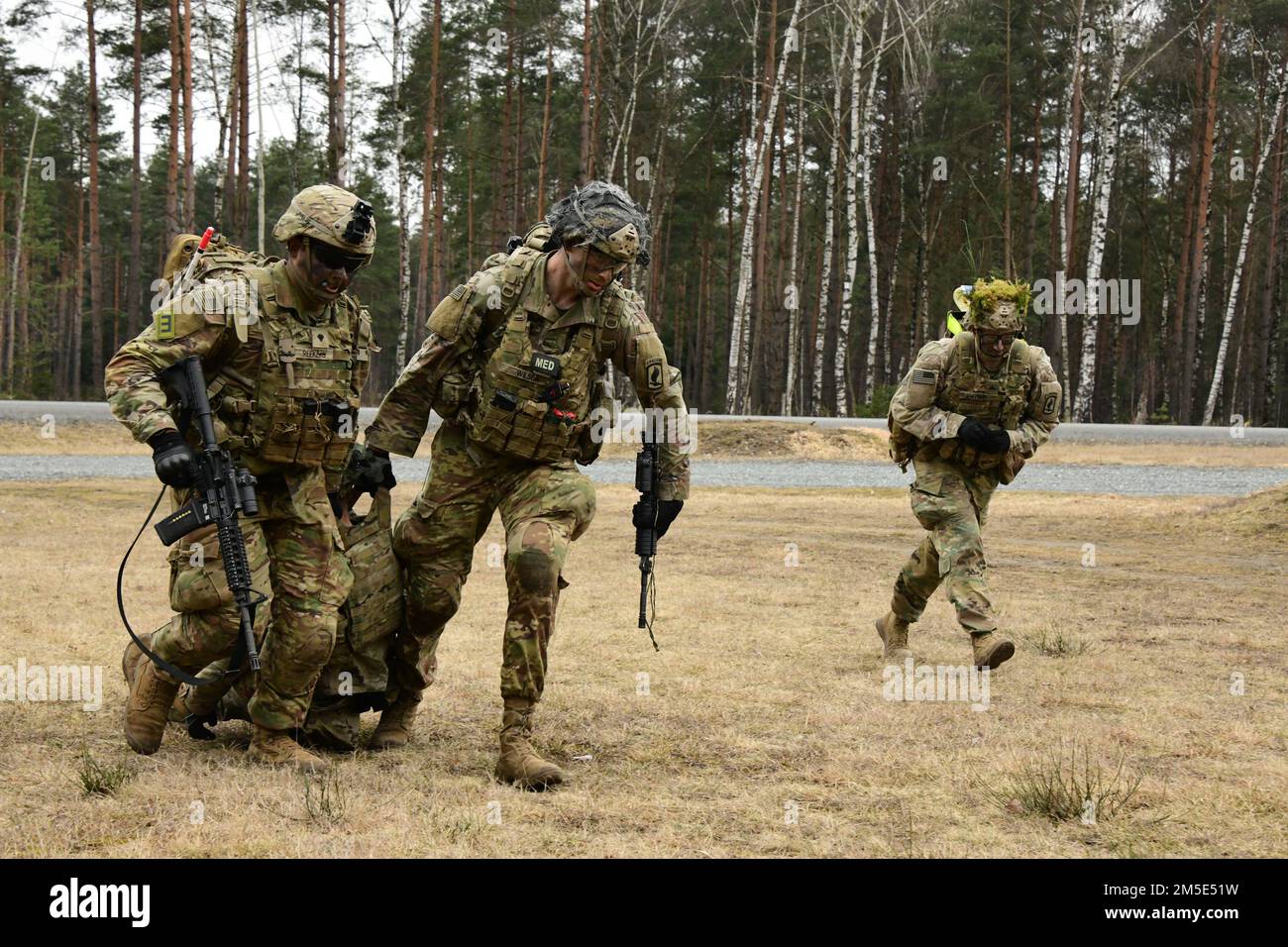 U.S. Army paratroopers assigned to the 54th Brigade Engineer Battalion ...