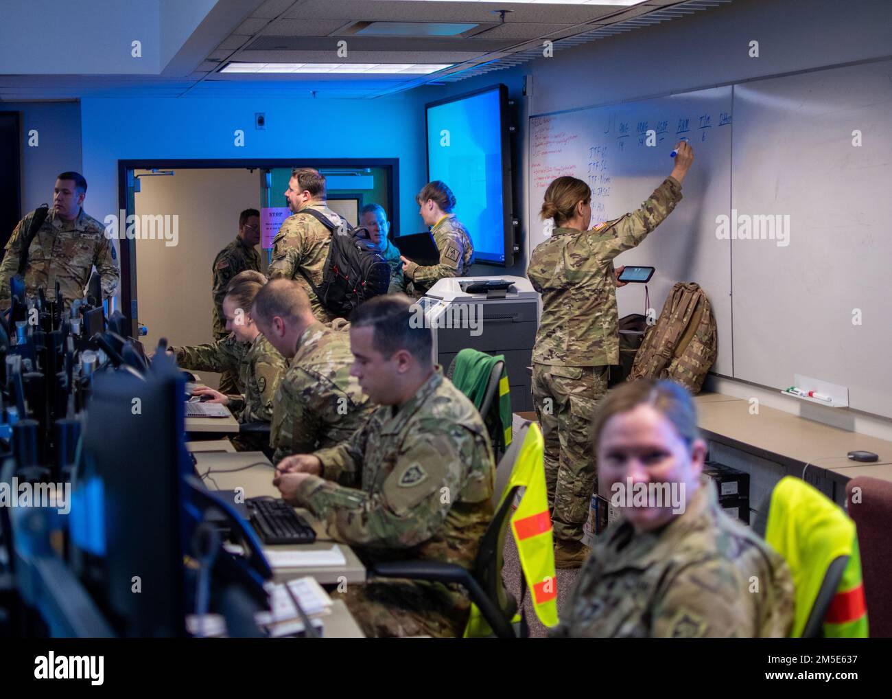 North Carolina National Guard service members, predominantly from ...
