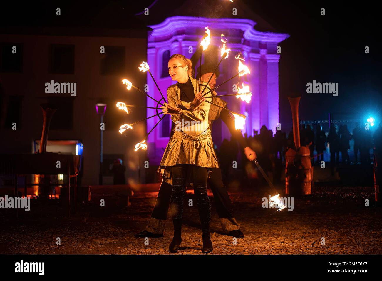 Snake queen hi-res stock photography and images - Alamy