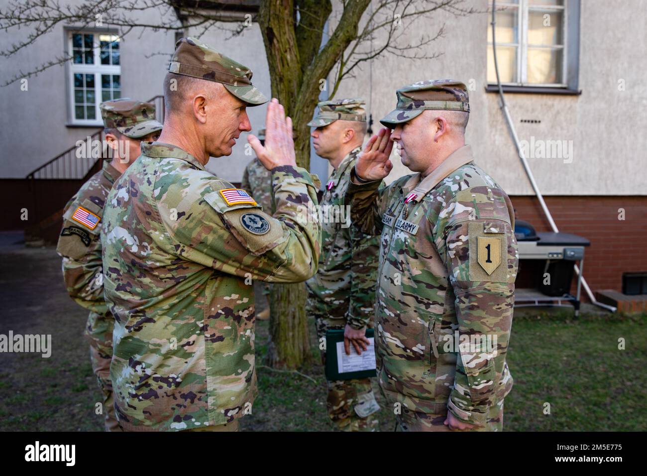 Sgt. Maj. David M. Pelham, outgoing 1st Infantry Division Forward ...