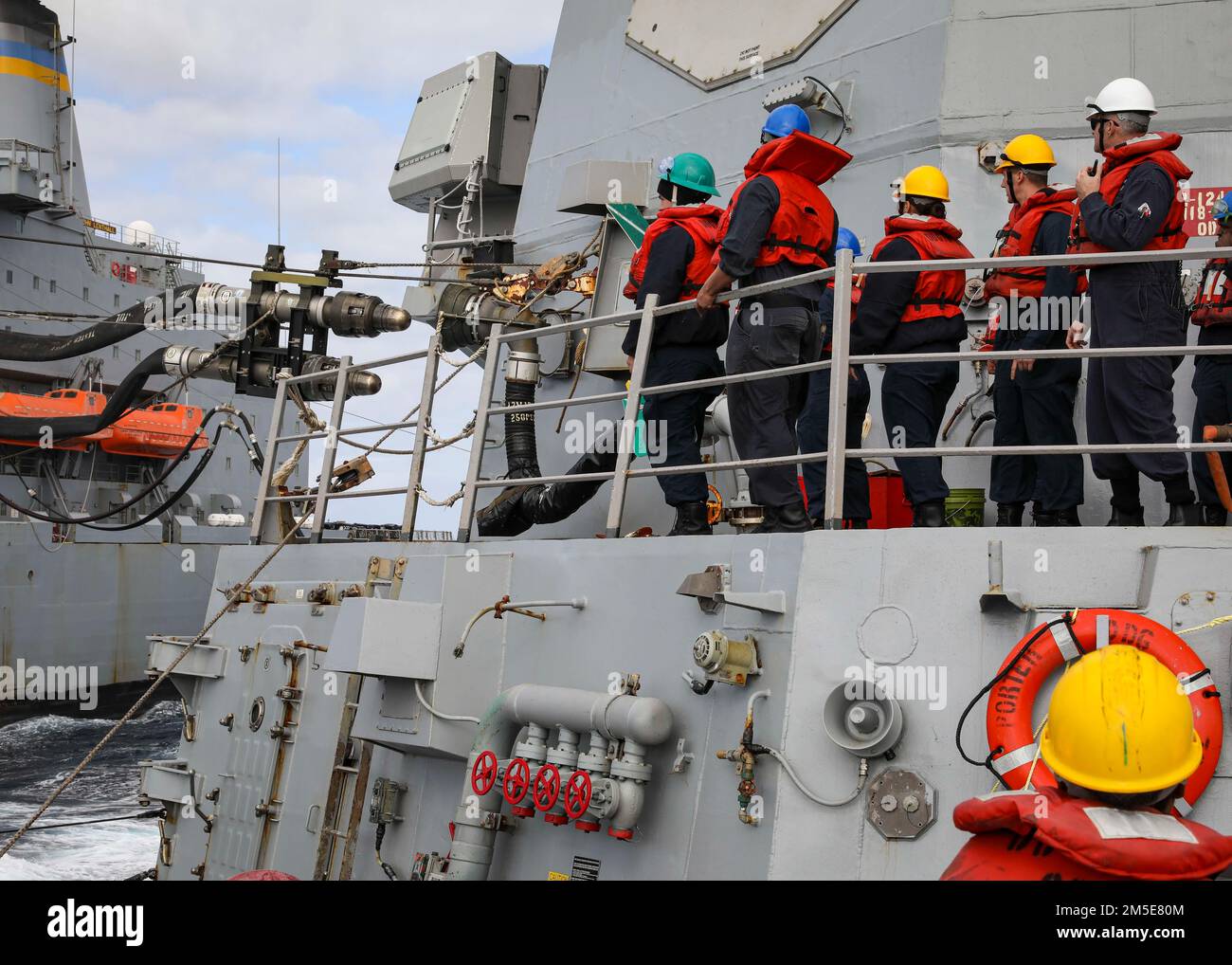 ATLANTIC OCEAN (Mar. 7, 2022) – A fuel probe from the Henry J. Kaiser ...