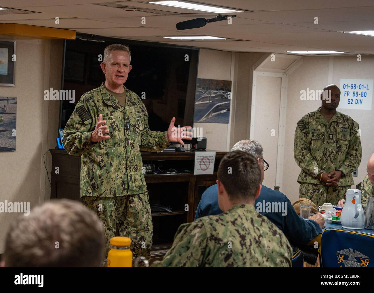 Chiefs mess hi-res stock photography and images - Alamy