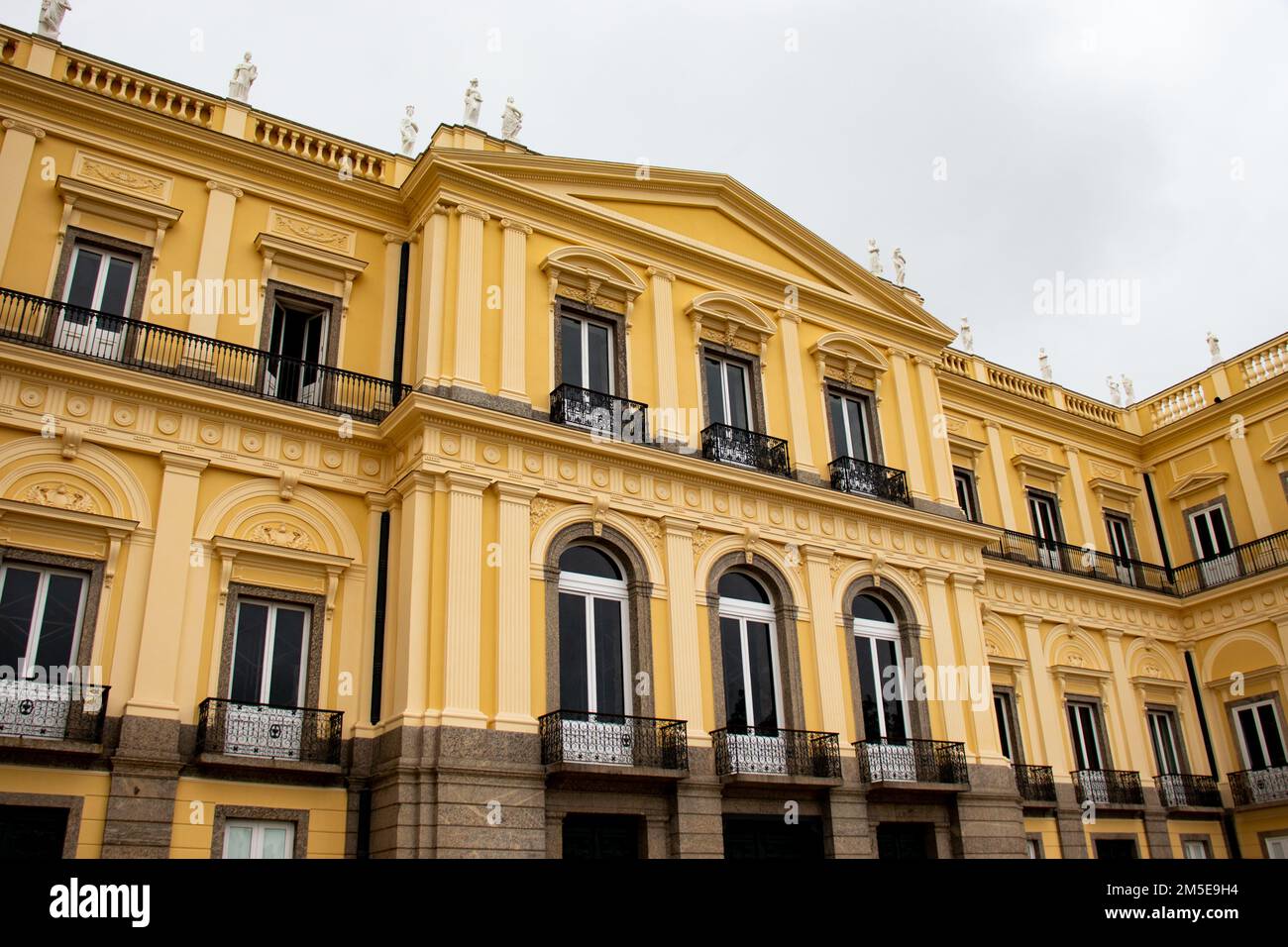 Janeiro museum fire hi-res stock photography and images - Alamy