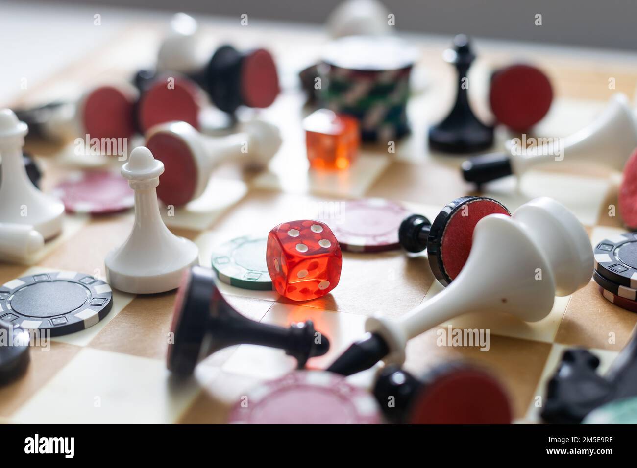 Mega chess game hi-res stock photography and images - Alamy