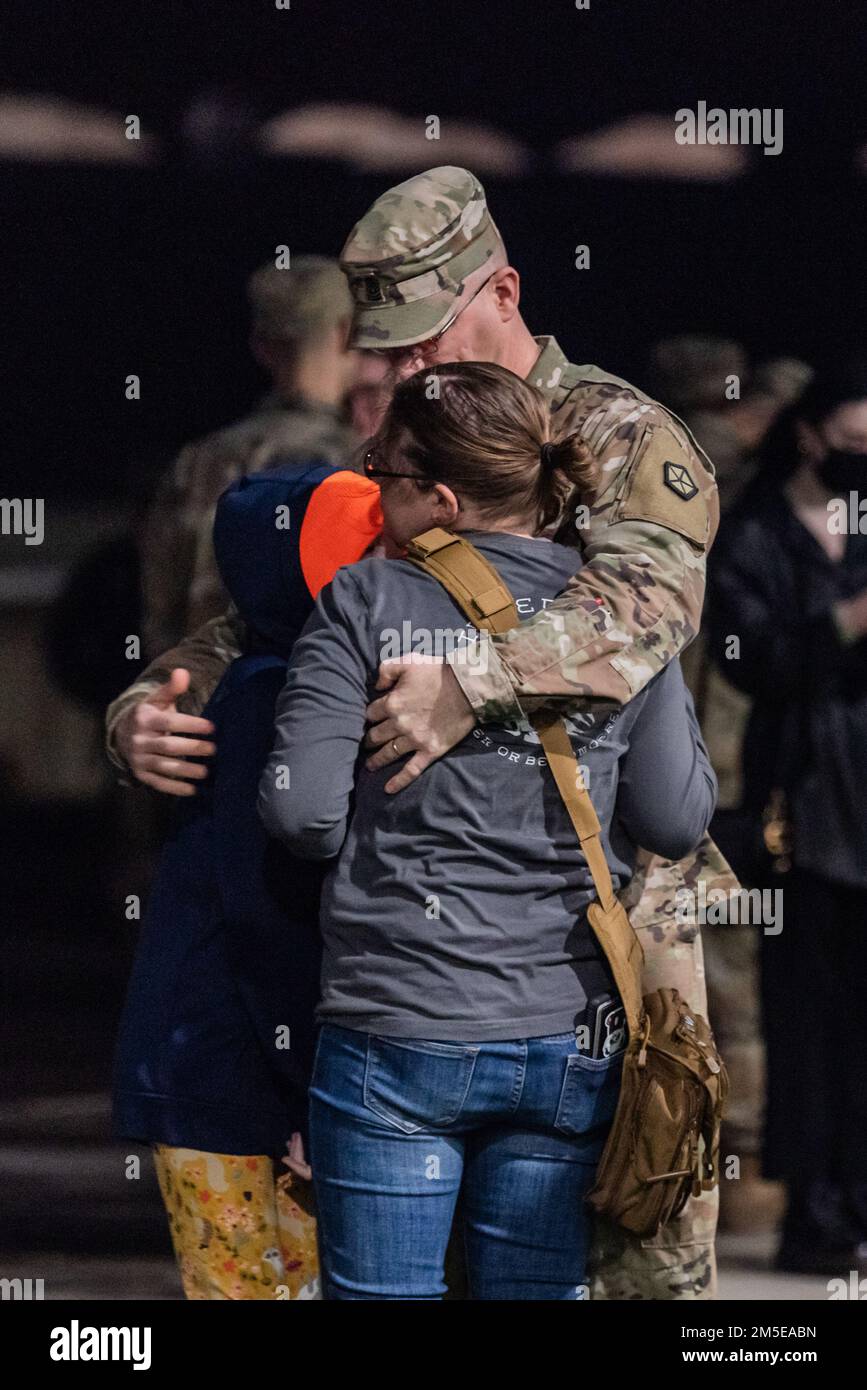 A V Corps Soldier says goodbye to his Family prior to deployment to ...
