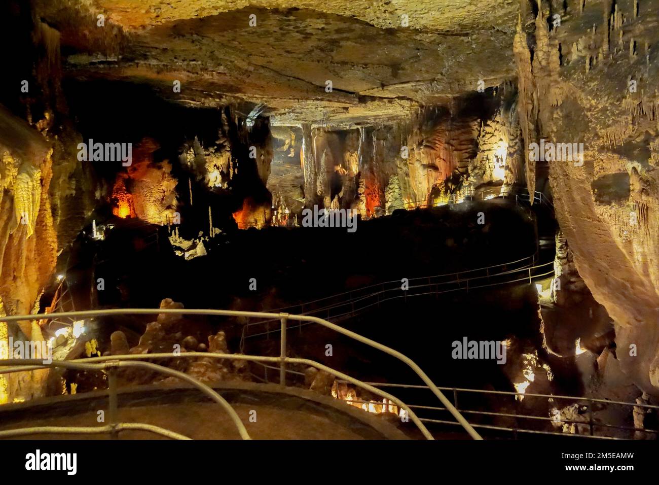 Limestone Caves in Carlsbad Caverns National Park in Carlsbad, New ...