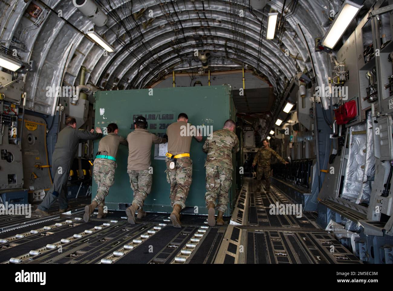 Chief master sgt raun howell hi-res stock photography and images - Alamy