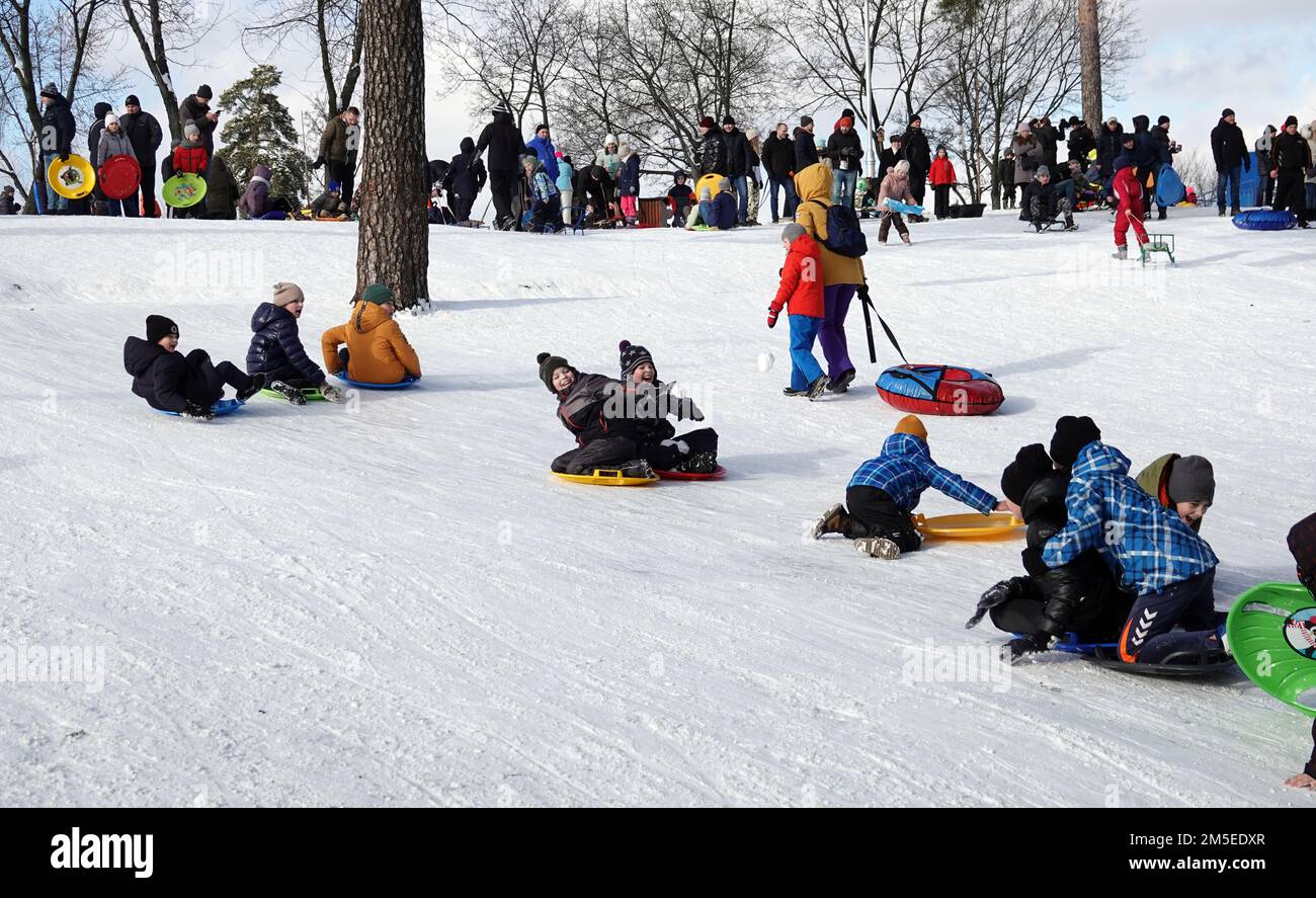 Skis and sledges hi-res stock photography and images - Alamy