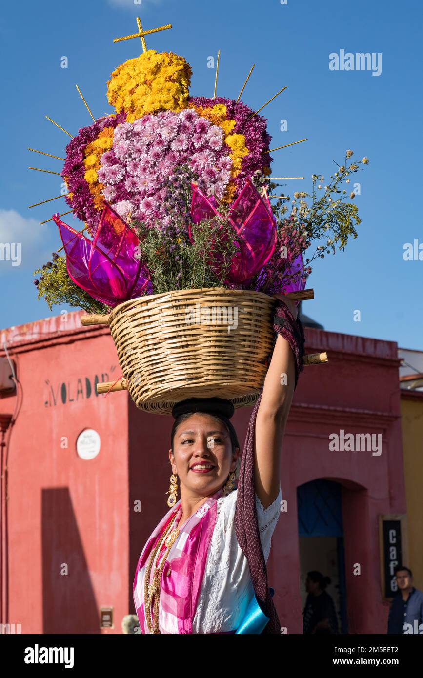 Dancer from the Chinas Oaxaquenas dance troupe at the Guelagetza dance ...