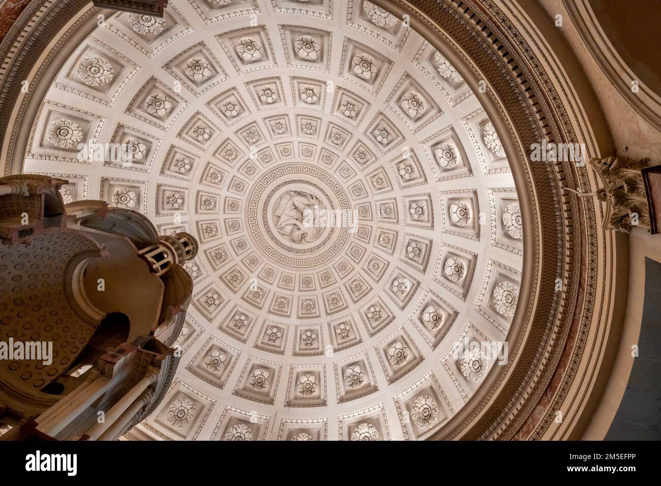 The Pantheon. View of the ceiling Stock Photo - Alamy